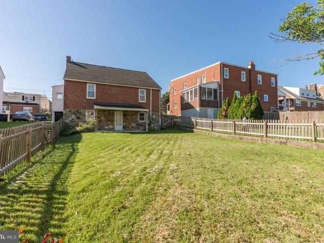 323 Coates Street #