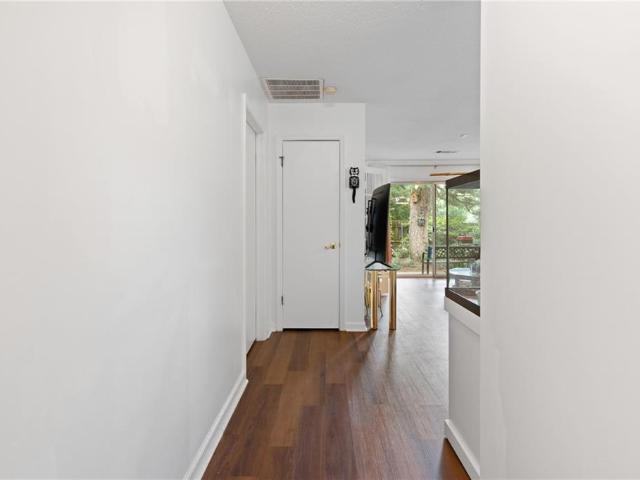 323 Cabaret Court SW
