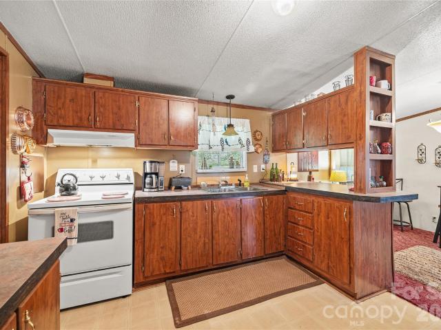 323 Carlyle Road