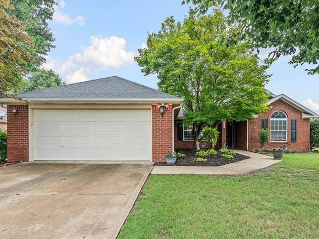 323 Center Dr, Lowell, AR 72745