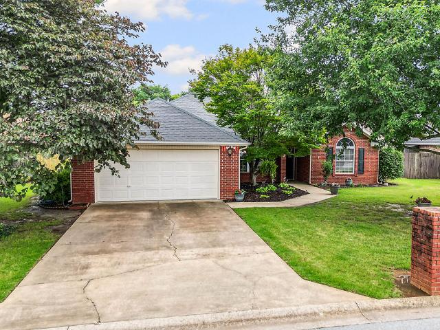 323 Center Drive