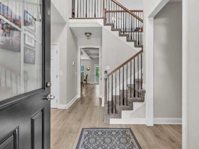 323 Crusaw Dr