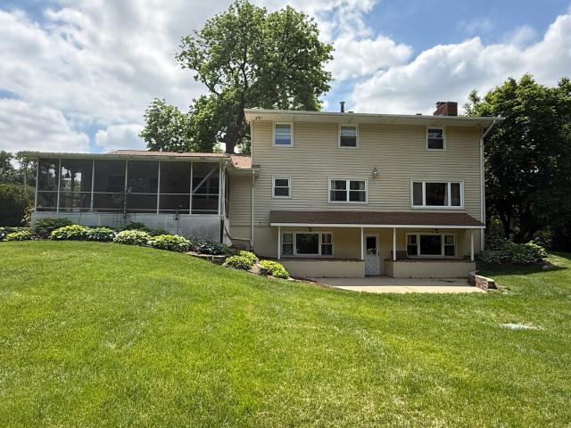 323 Bailey Court