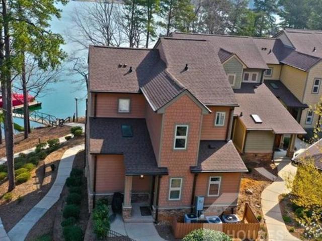323 Blue Water Way, West Union, SC 29696