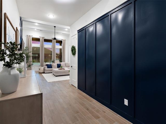 323 Blue River Trail