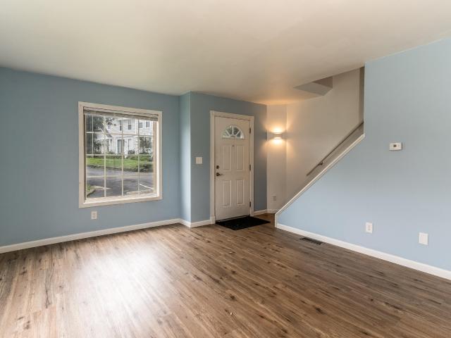 323 Bluegrass Avenue
