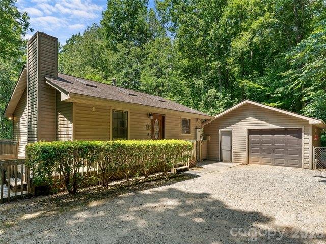 323 Burrell Mountain Rd, Brevard, NC 28712