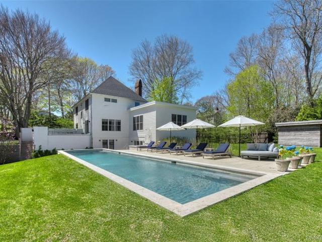 323 Division St, Sag Harbor, NY 11963