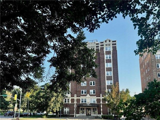 323 E Emanuel Cleaver Ii Blvd Unit 3E, Kansas City, MO 64112