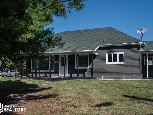 323 E Manning Avenue