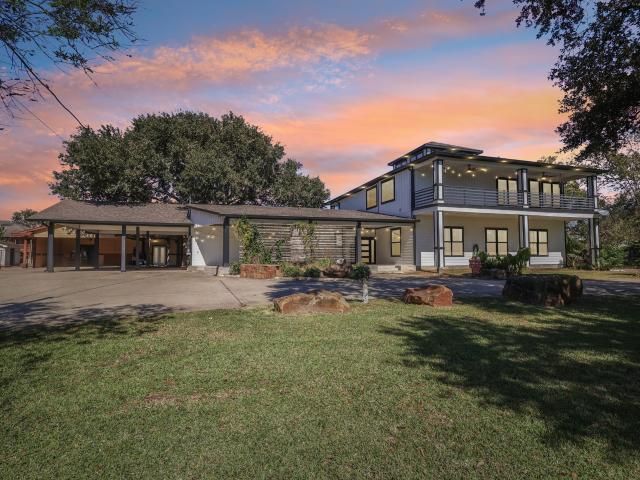 323 E Palm St, Fresno, TX 77545 | MLS #29486 | Compass