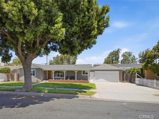 323 E Park