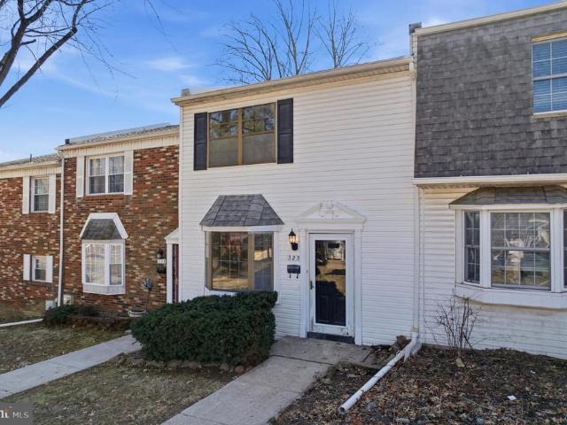 323 Harvard Square