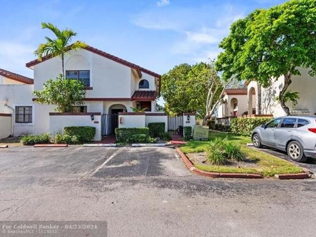 323 Ives Dairy Rd #323 09, Miami, FL 33179
