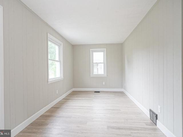 323 Jackson Avenue