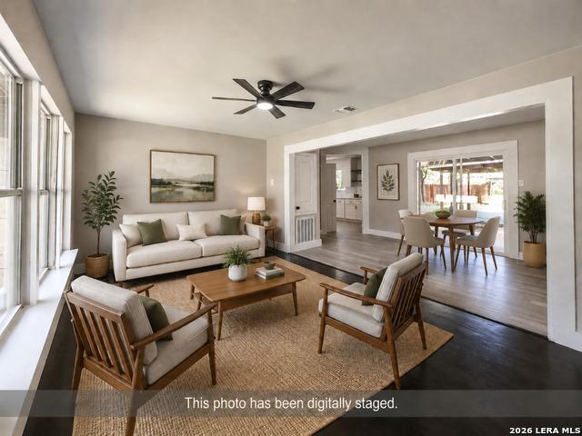 323 Maplewood Ln
