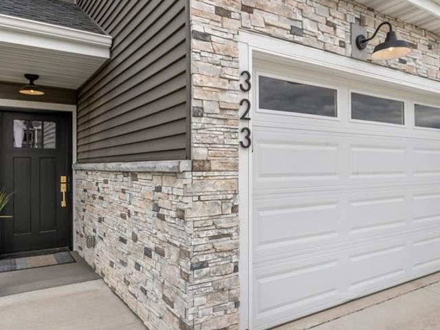 323 Maple St, Pardeeville, WI 53954