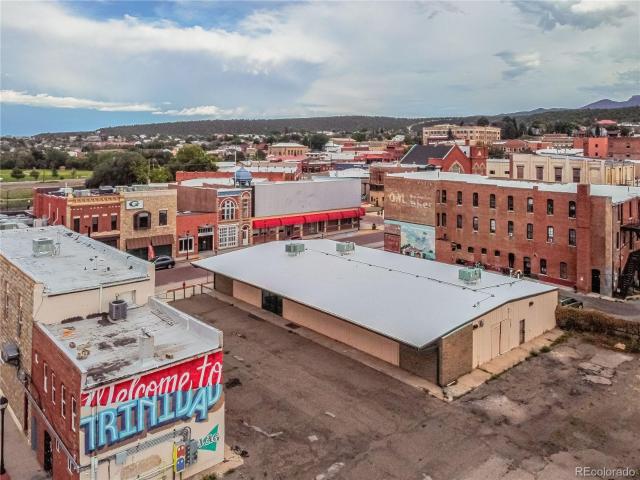 323 N Commercial Street