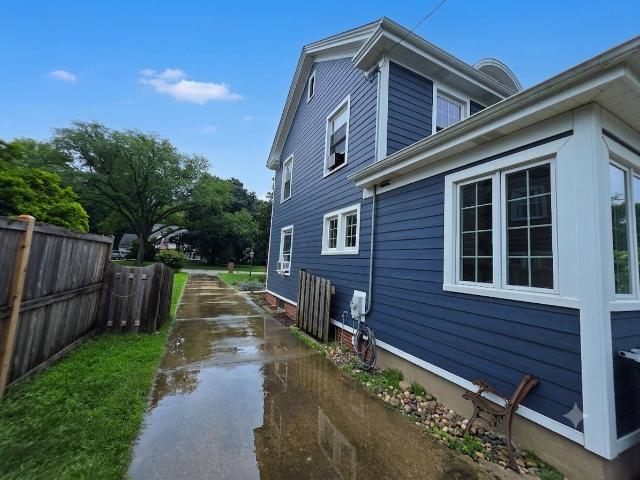 323 N Jefferson Street