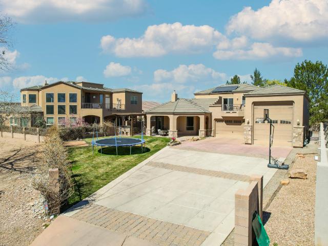 323 Nuevo Hacienda Lane NW
