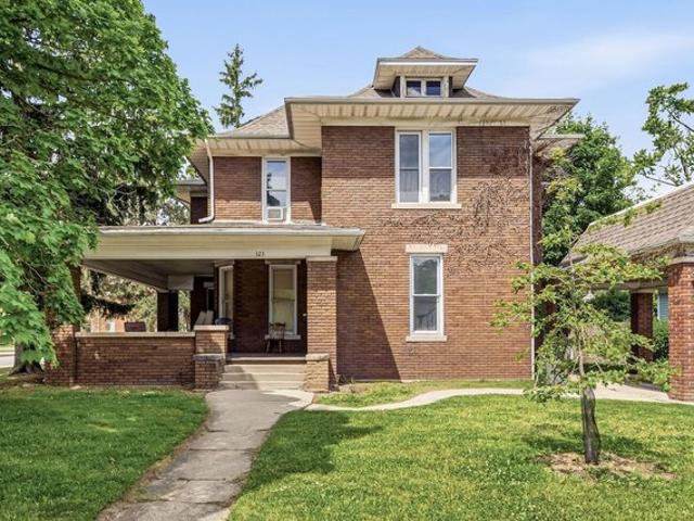323 S 6th St, Goshen, IN 46528