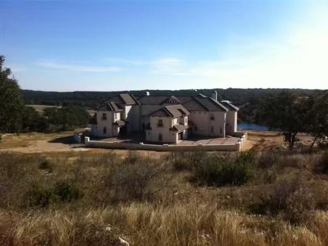 323 S Clear Lake Dr S, New Braunfels, TX 78132