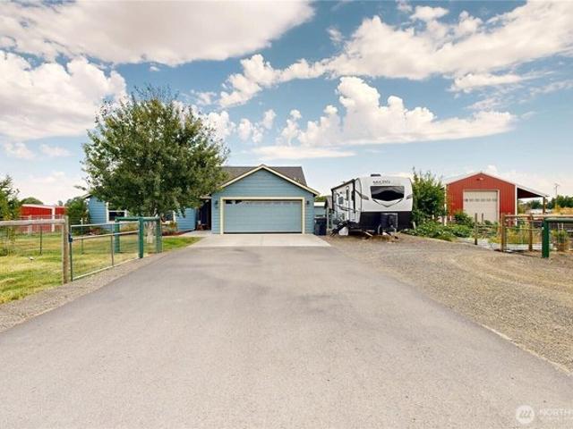 323 S Hussey St, Walla, WA 99362