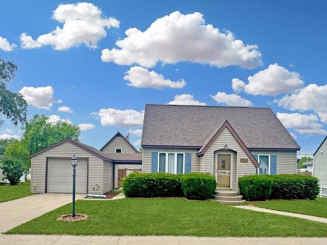 323 S Ohio St, Prairie du Chien, WI 53821