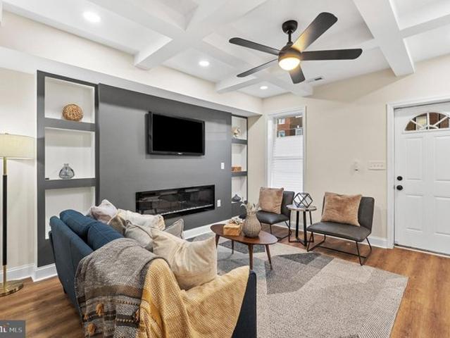 323 S Stricker St, Baltimore, MD 21223