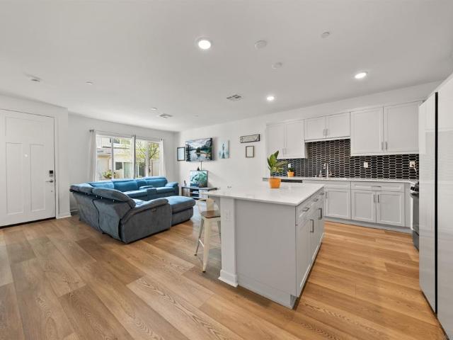 323 Satsuma Trail