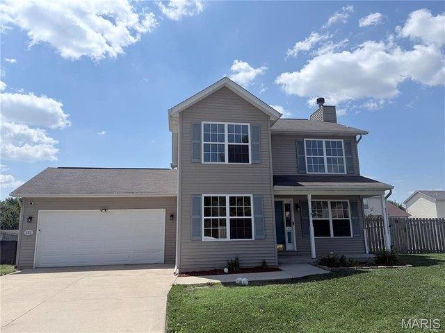323 Shannon Ln, Belleville, IL 62221