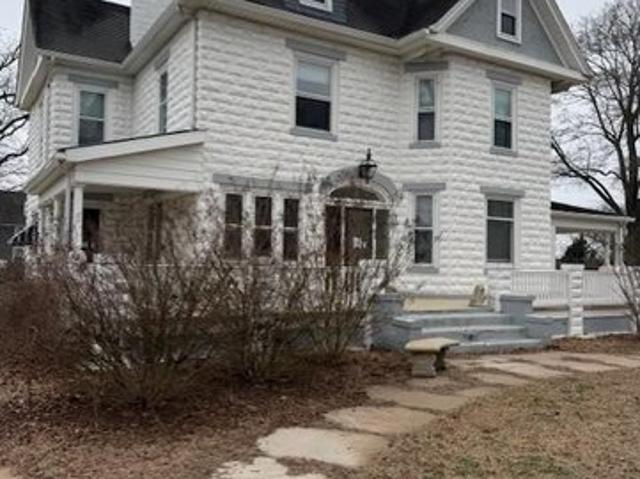 323 Pennsylvania Ave, Seaford, DE 19973