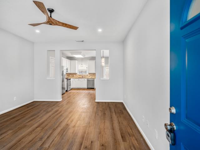 323 Plaza Del Sol Park