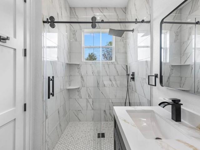 323 Road 5840