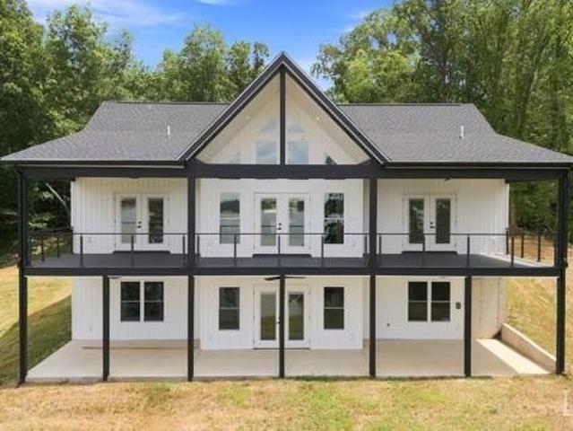 323 Rosseechee Dr, Clarksville, VA 23927