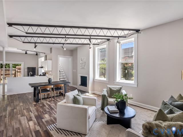 323 Randolph Street
