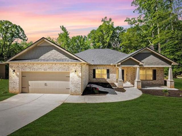 323 River Mansion Dr, Jefferson, GA 30549