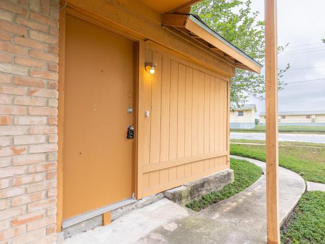 323 W William Cannon Dr # B