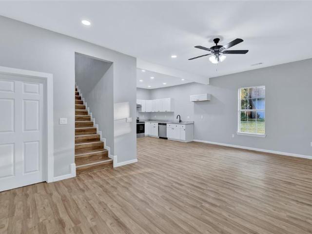 323 W Cherry Street