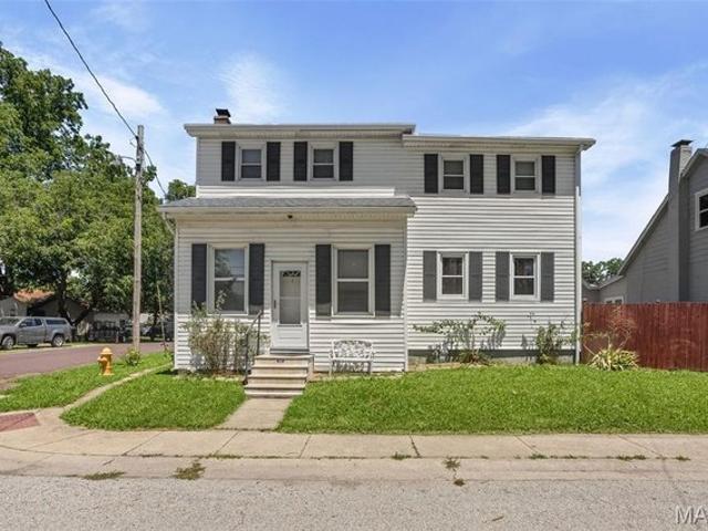 323 W Church St, Mascoutah, IL 62258