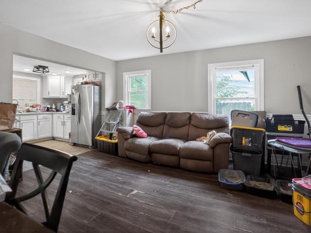 323 W High Street