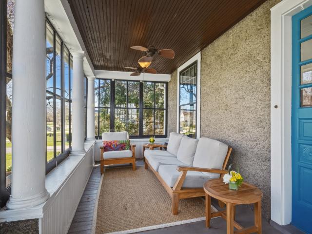 323 W Maple Avenue