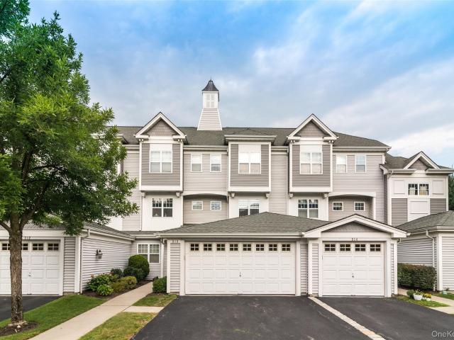 323 Waterside Close