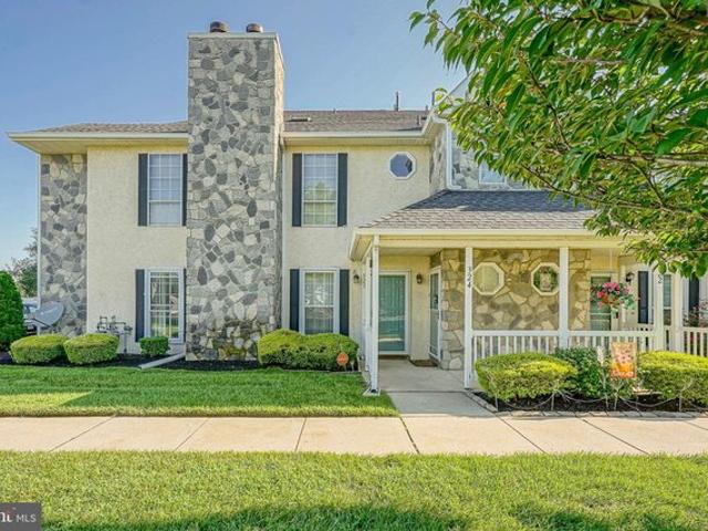 323 Whittier Ct, Sewell, NJ 08080