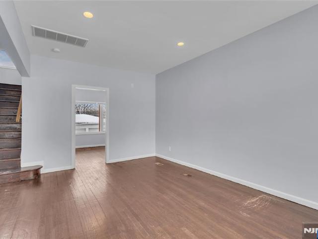 323 Van Houten Avenue