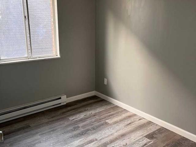 323 Xenia Ave 2 Bedroom Apartment for Rent at 323 Xenia Ave, Dayton, OH 45410 Twin Towers