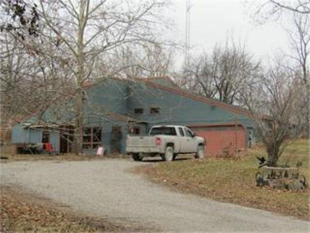 3244 th St, Riverside, IA 52327