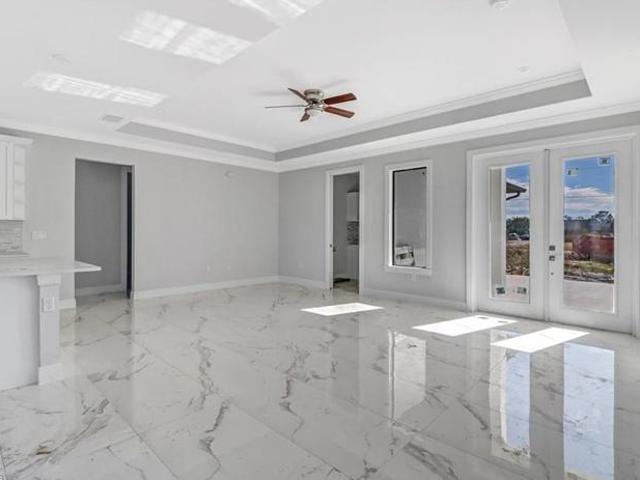 3244 66th Ave, Naples, FL 34120