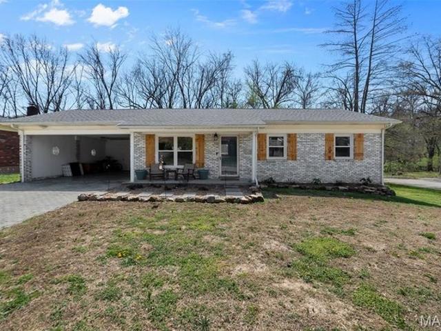 3245 Bordeau Dr, Cape Girardeau, MO 63701
