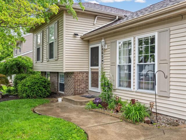 3245 Commanche Trail